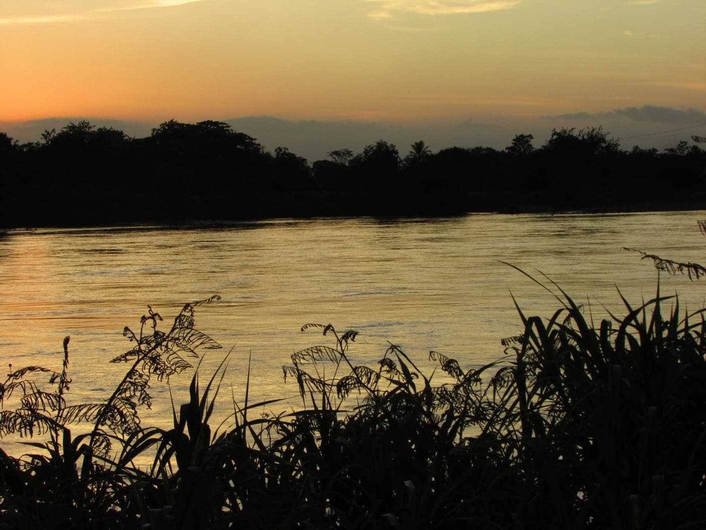 Río Sinú y la magia de sus atardeceres - La Guía de Montería