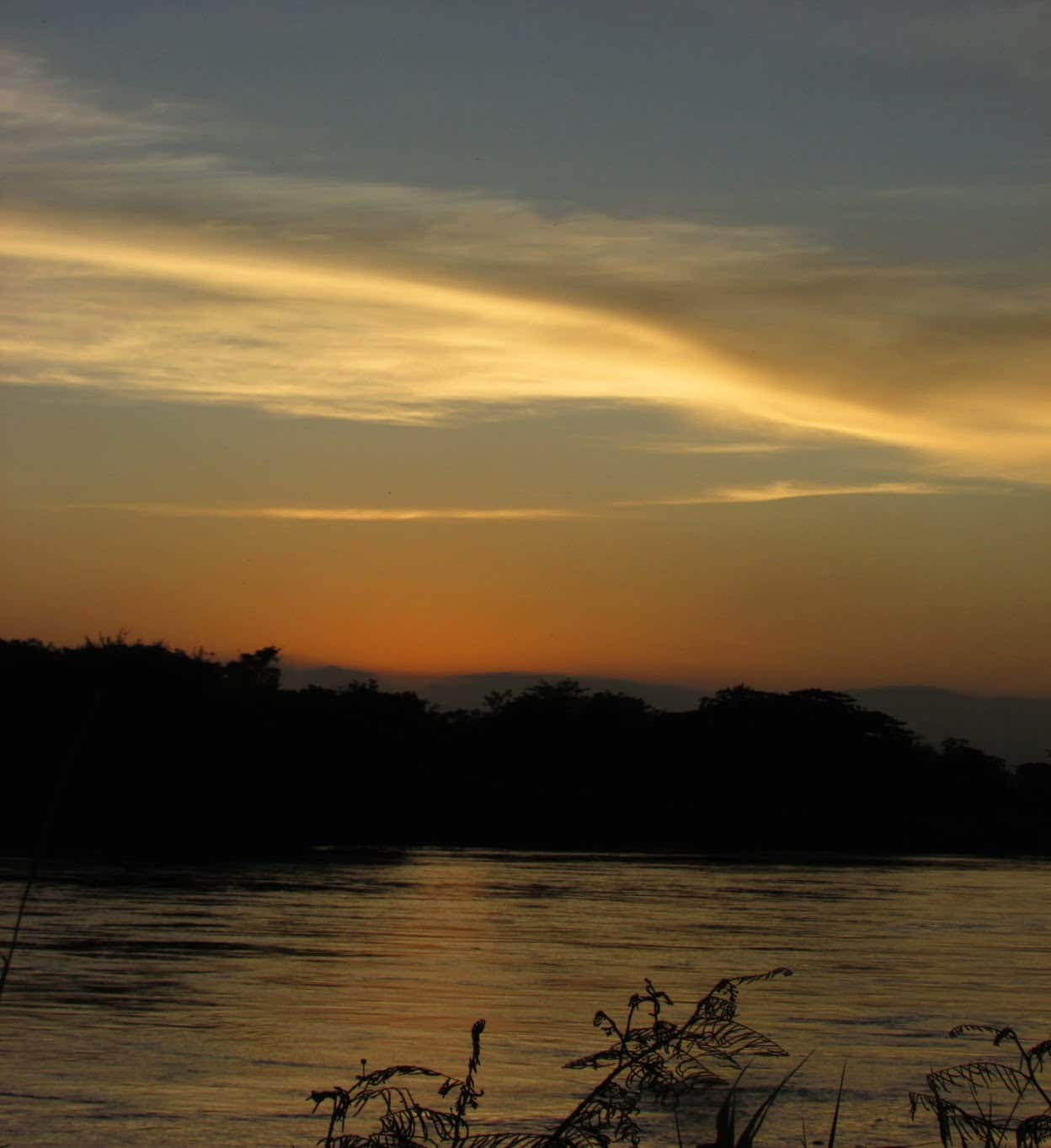 Río Sinú y la magia de sus atardeceres - La Guía de Montería