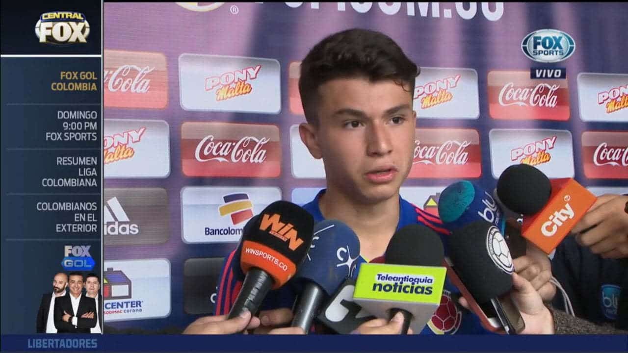 Monteriano firma contrato con El Club Barcelona - La Guía de Montería